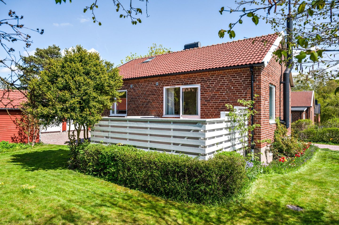 Solhällegatan 6 - Hus och villor till salu i Södra Sandby | Länsförsäkringar Fastighetsförmedling